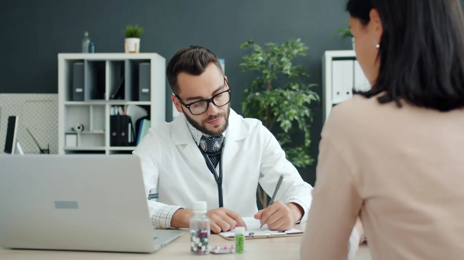 How to Choose the Right Healthcare Automation Software | MedFlow